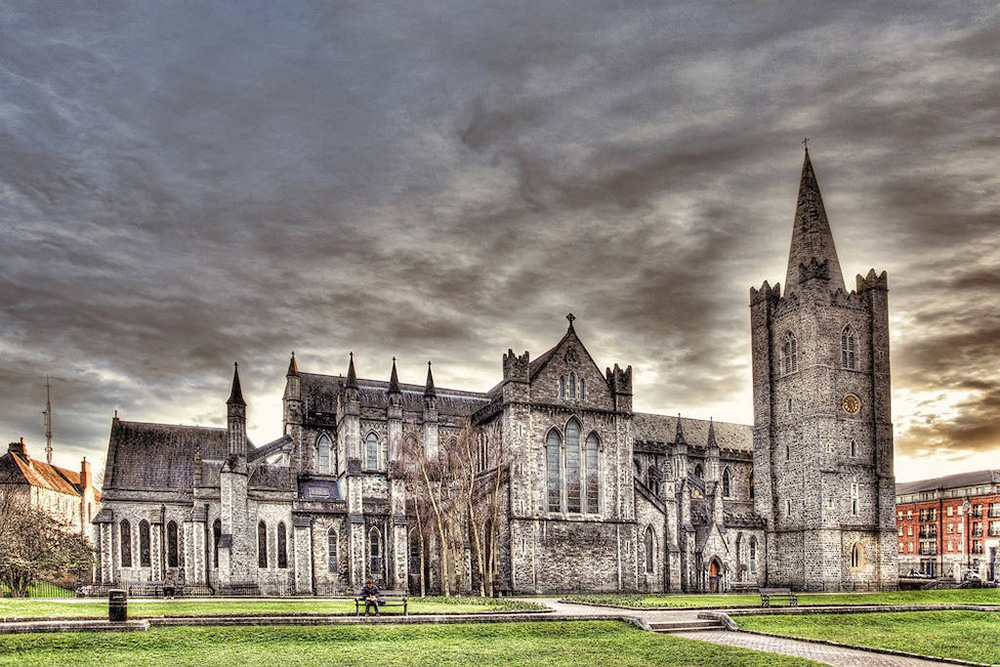 Dablin – grad dvoraca, mostova i Kelta! | Play Travel